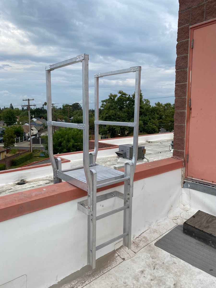 ALACCGPR - Aluminum Access Ladder with Crossover Platform, Guardrails ...